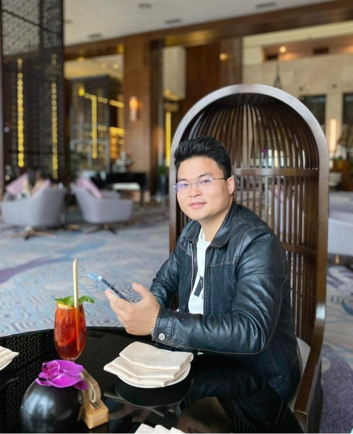 Nguyễn Phan Tiến – chàng trai 9X Hà Nội đam mê dạy toán cho học sinh mất gốc | VOZ