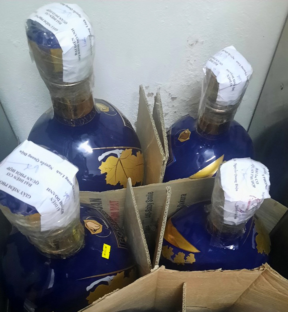 Bán rượu lậu, một hộ dân ở Bắc Giang bị phạt 90 triệu đồng