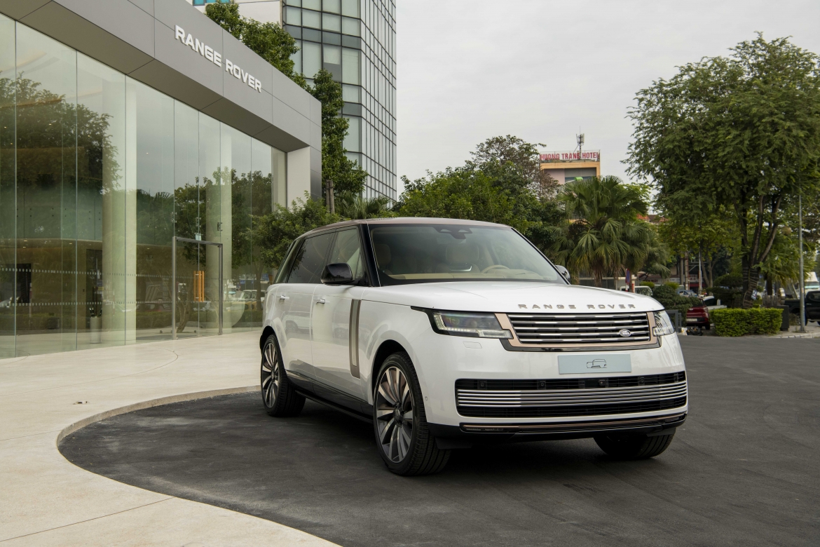 Cận cảnh mẫu xe Range Rover SV vừa ra mắt tại Việt Nam giá hơn 25 tỷ đồng