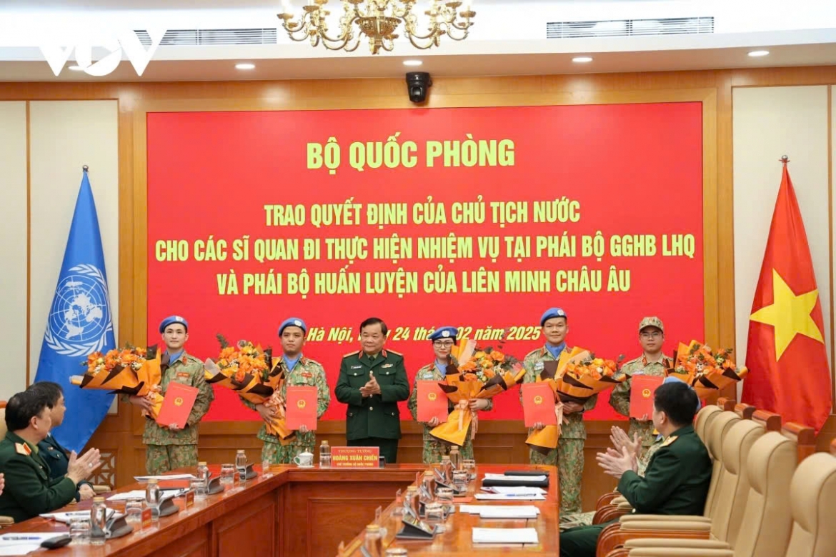 Vietnam deploys five officers to UN peacekeeping and EU training missions