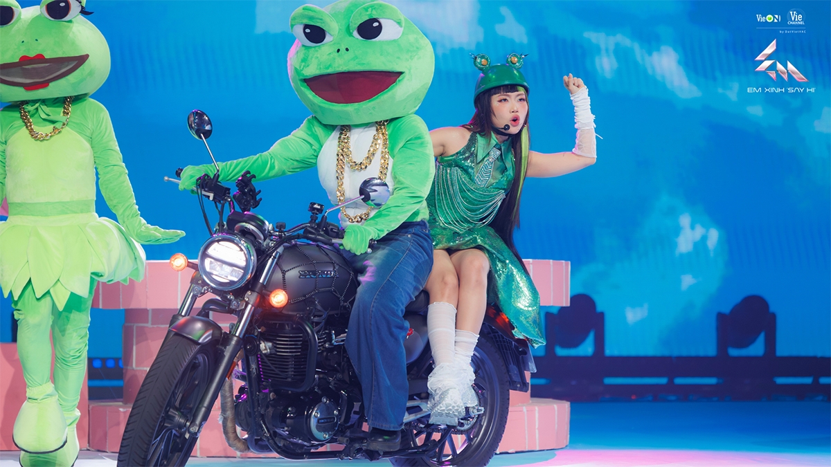 Từ “chị Bảy” đến idol Gen Z: Hành trình 12 năm của Phương Mỹ Chi