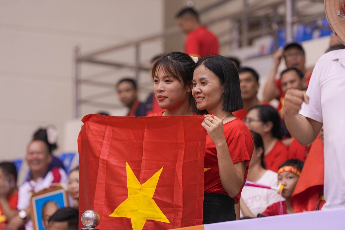 ĐT bóng chuyền nữ Việt Nam có chiến thắng lịch sử trước Thái Lan, vô địch Đông Nam Á