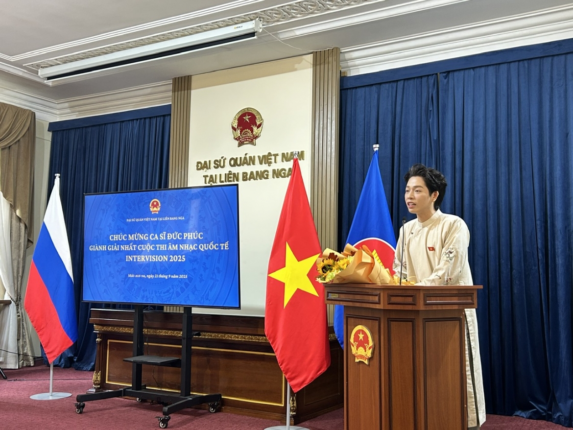 Người Việt tại Nga nồng nhiệt chào đón Quán quân Intervision 2025 Đức Phúc
