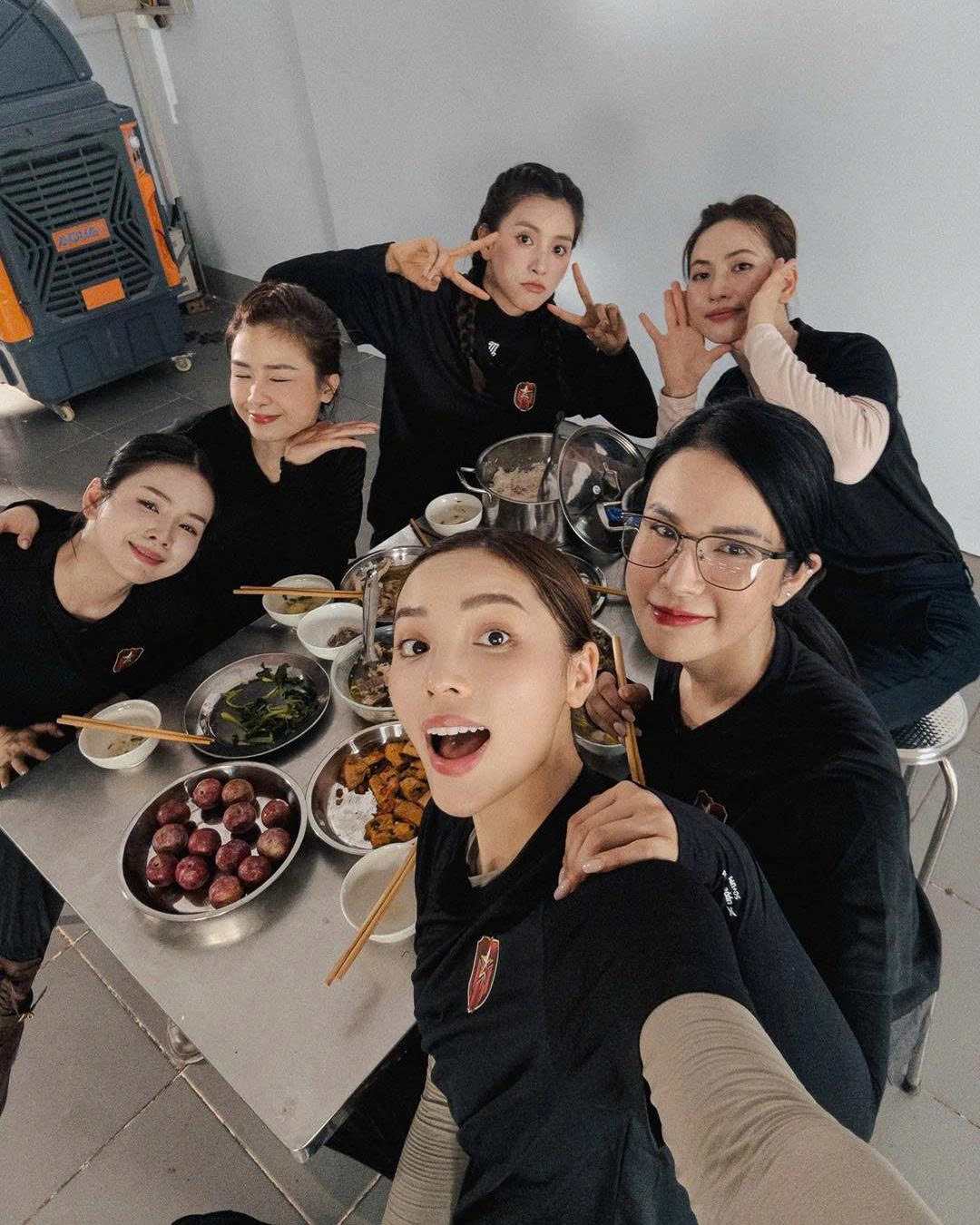 Sao Việt 26/9: Huỳnh Anh Tuấn trở lại làm vlog sau đột quỵ