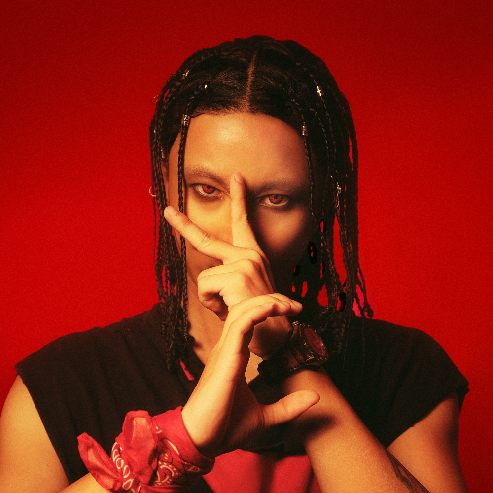 Rhymastic trở lại với nhân dạng YC sau 5 năm vắng bóng