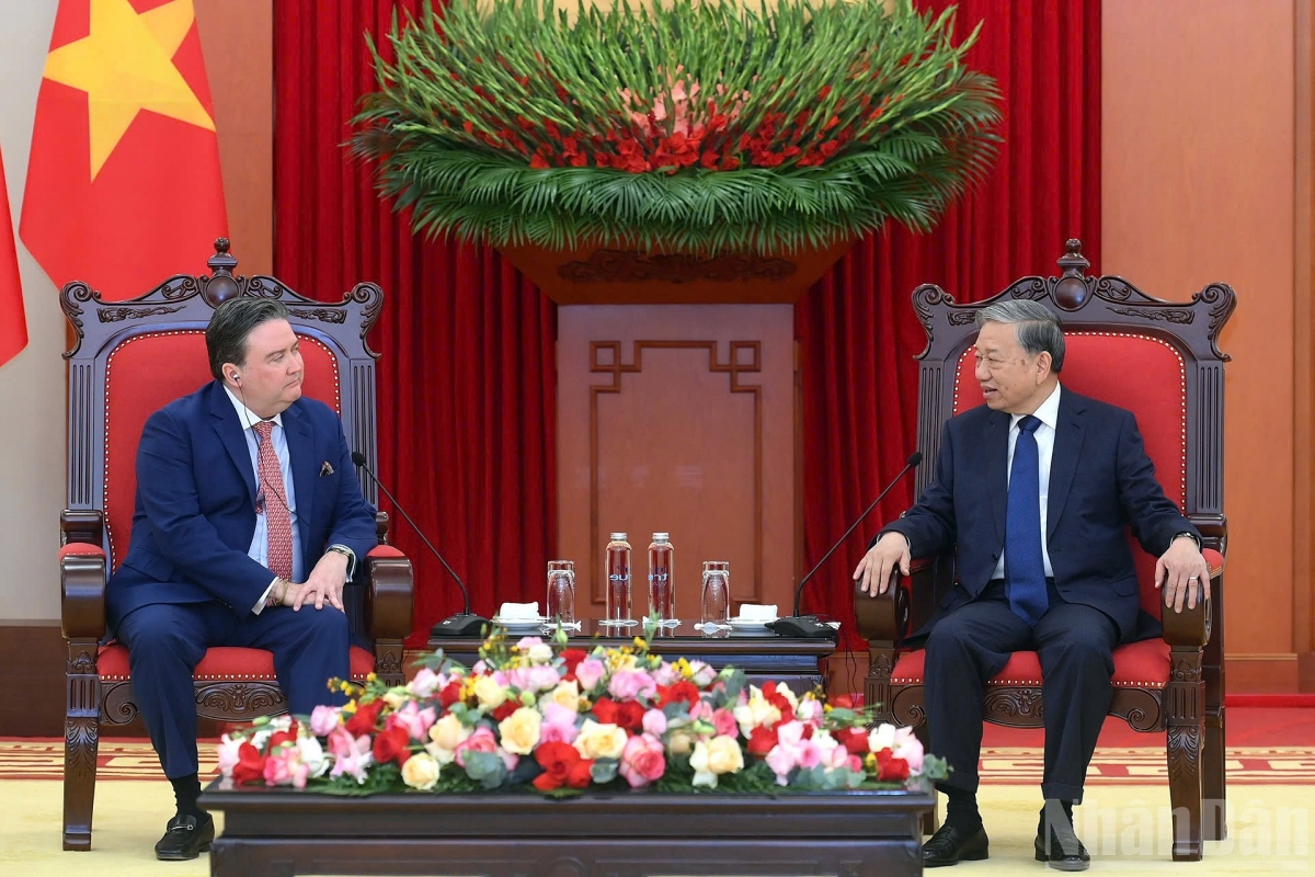 Vietnam strengthens comprehensive strategic partnership with United States