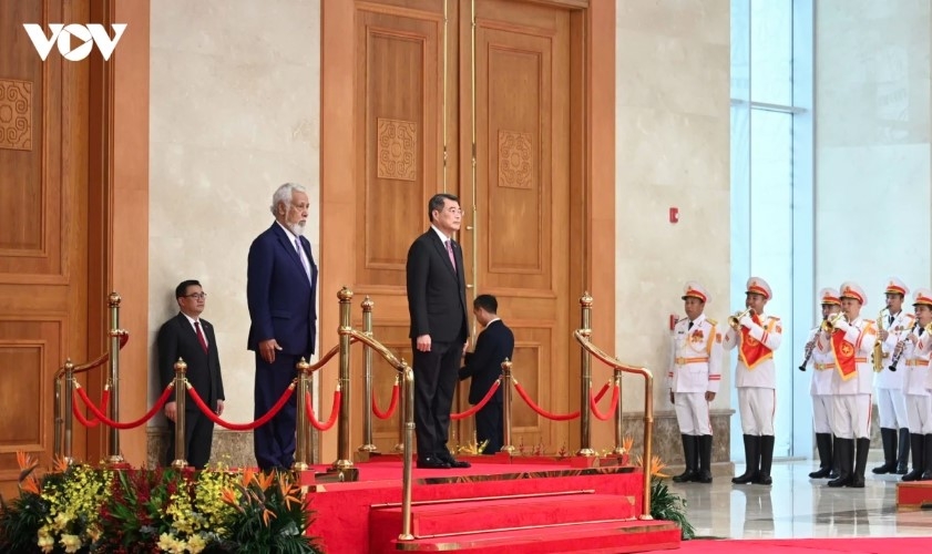 PM hosts official welcome ceremony for Timor-Leste counterpart in Hanoi