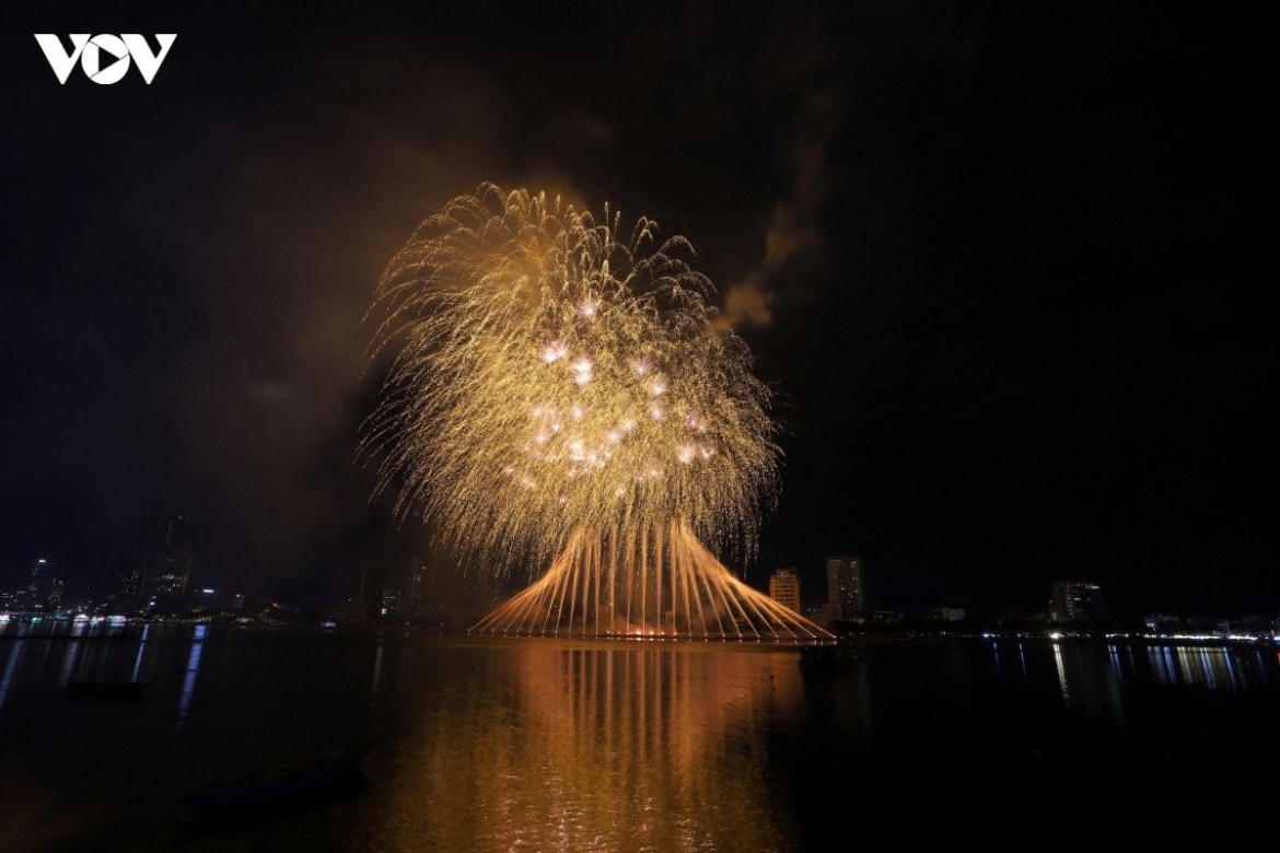 Australia and Portugal light up DIFF 2026 as fireworks festival ...
