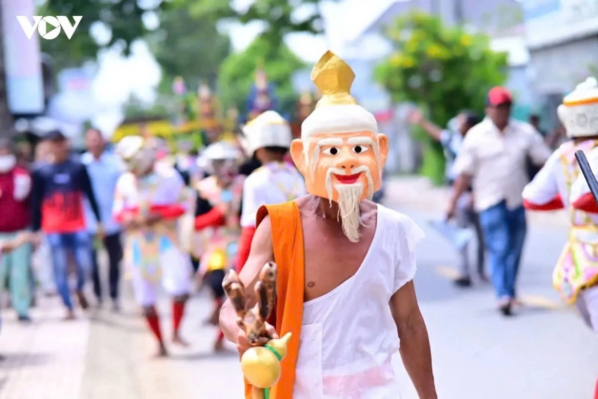 Bun Komsan Sroc peace-praying festival preserves Khmer traditions in ...