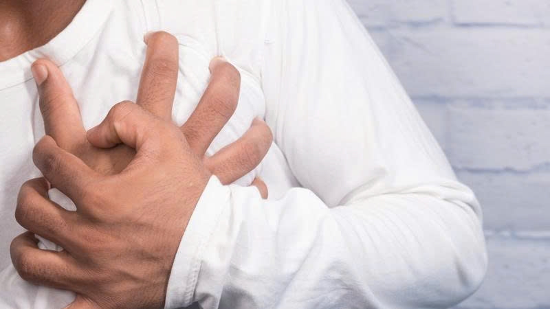 3 dấu hiệu trên mặt không nên chủ quan vì có thể liên quan đến tim mạch