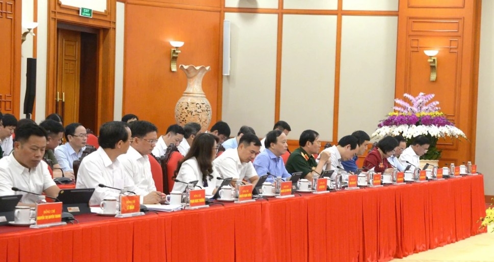 Top leader To Lam chairs working session on education and training in Hanoi