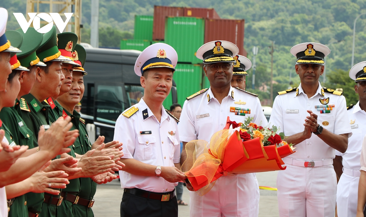 Đội tàu Hải quân Ấn Độ thăm Đà Nẵng
