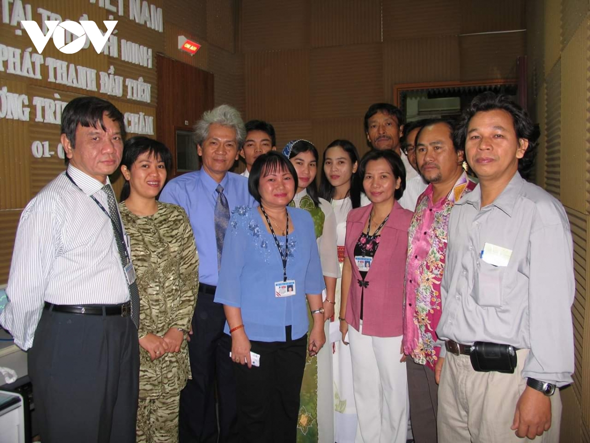 Người Chăm tự hào khi tiếng nói của mình vang lên trên làn sóng VOV