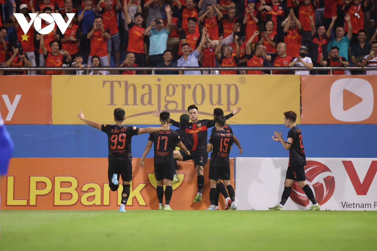 Lý do Đức Chiến ăn mừng cuồng nhiệt khi sút tung lưới Thể Công Viettel