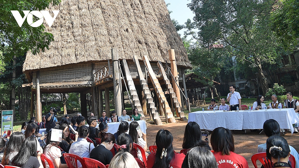 Bảo tồn không gian nhà Rông truyền thống tại bảo tàng Dân tộc học Việt Nam