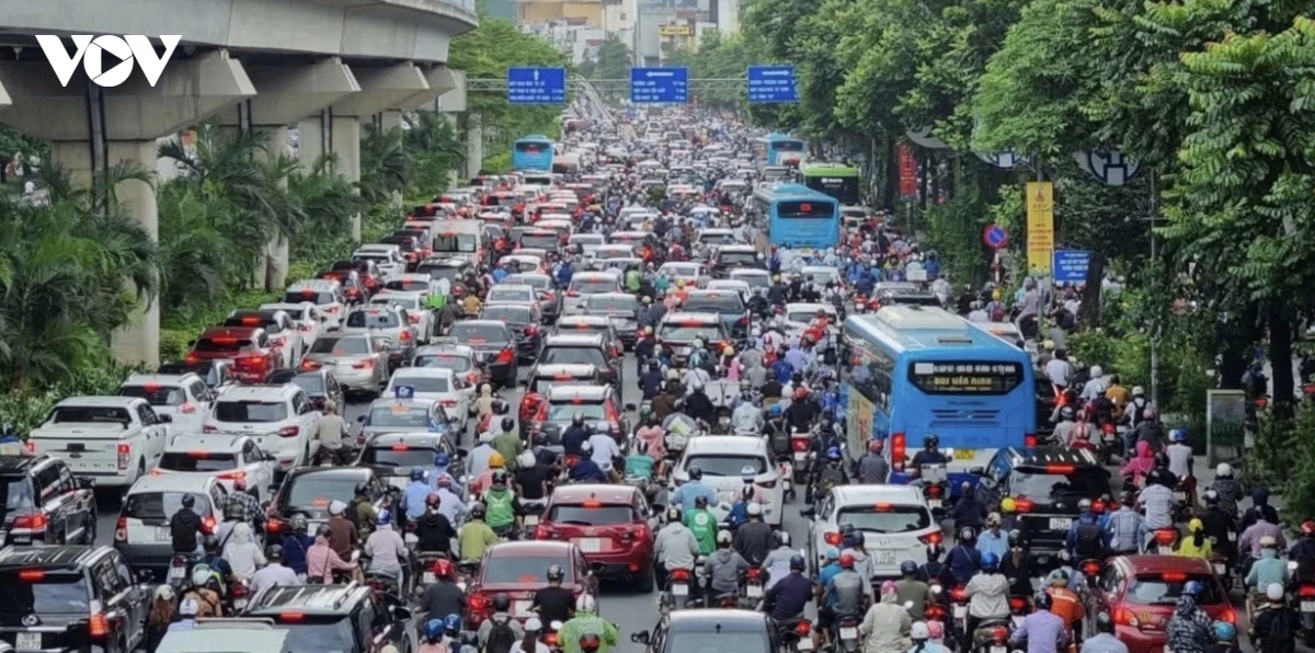 Hanoi to pilot congestion charges for private vehicles