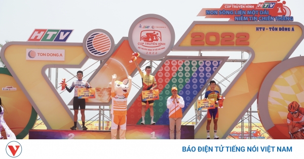 Ngoại binh Igor Frolov độc diễn chiếm áo vàng lẫn áo đỏ | VOV.VN