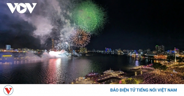 HCM City unveils fireworks display locations to mark 50th Liberation Day