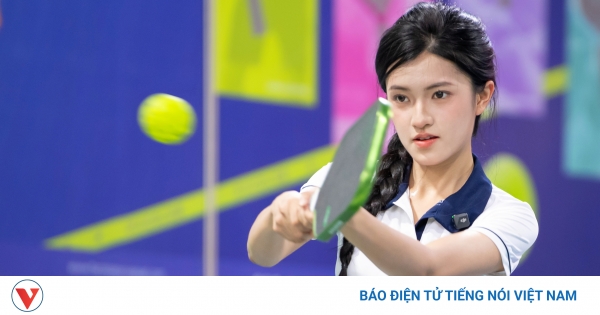Nhập môn Pickleball: Hướng dẫn kỹ thuật Swing Volley 2 tay Backhand