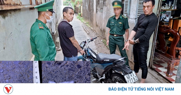 Bộ đội Biên phòng TP Cần Thơ bắt giữ 2 đối tượng tàng trữ trái phép ...