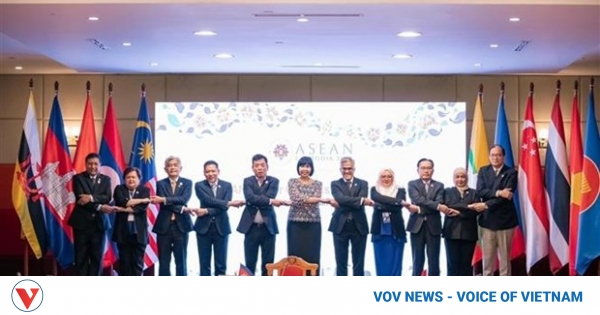 Vietnam joins preparatory meeting for 40th, 41st ASEAN Summits