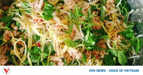 Flying fish salad: A refreshing burst of vibrant flavors