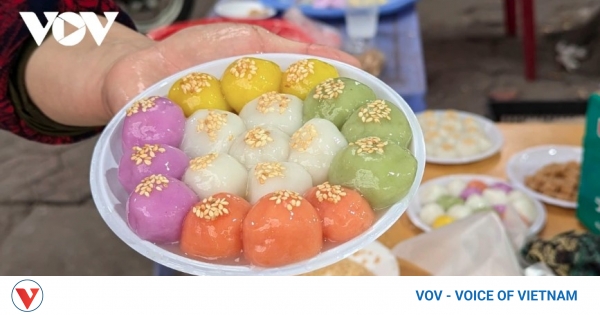 Trôi and chay cakes prove popular during Cold Food Festival