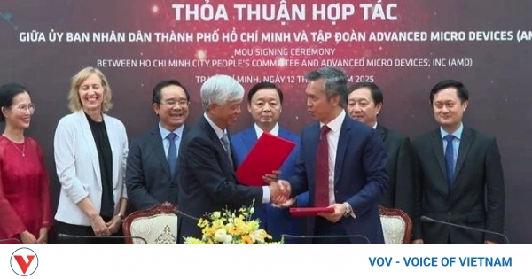 HCM City, AMD sign MoU to develop high-tech, AI ecosystem