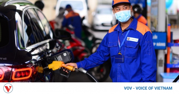 Itzevamarie nude although I had momentarily held my breath