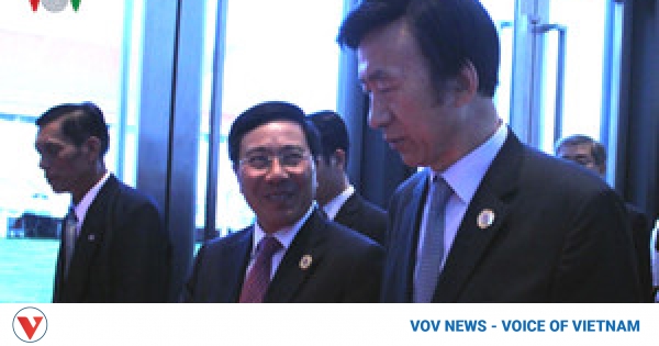 Deputy PM engages in more bilateral meetings | VOV.VN