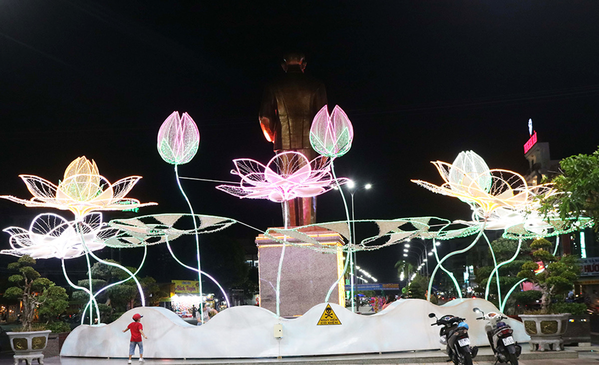 Lampu berwarna warni (Foto: baoangiang)