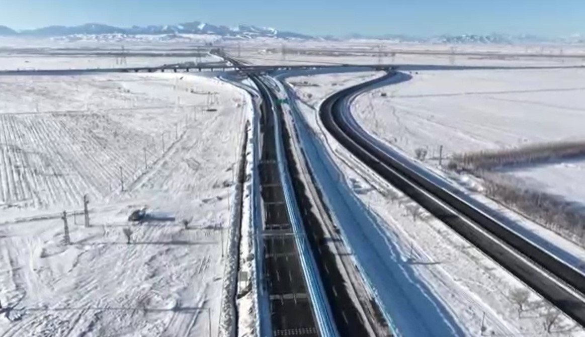 Le tunnel Tianshan Shengli. Photo: CCTV/REUTERS